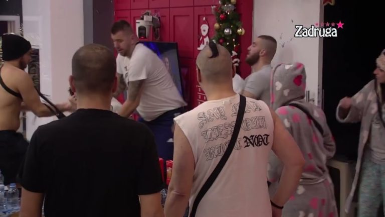 KURVA NARKOMANSKA RASPALA - Tako je Nenad ŠA izvređao Taru Simov a onda su se potukli i završili ...