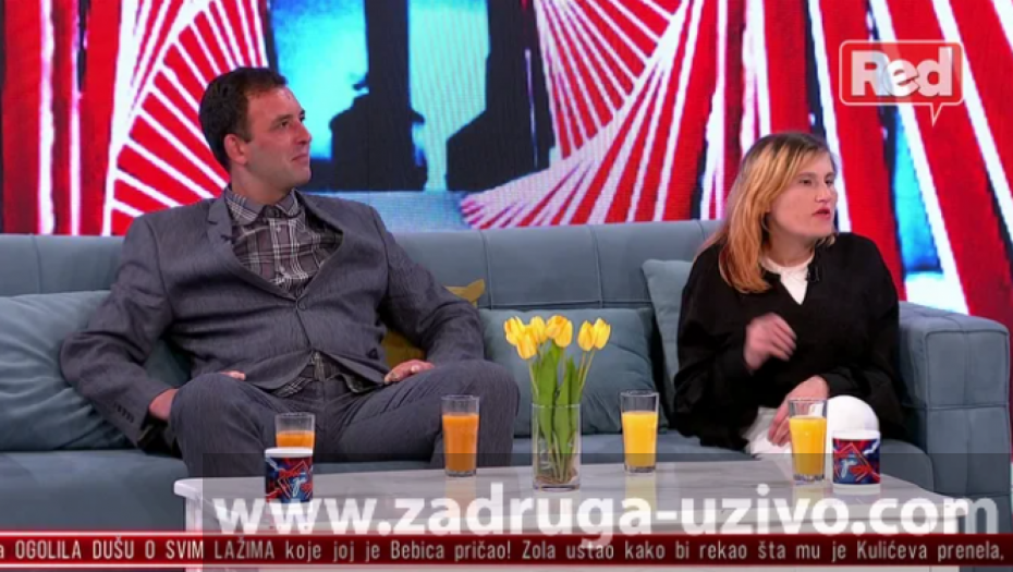 Učesnica rijalitija, Divna DNK ponovo trudna sa trećim detetom ...