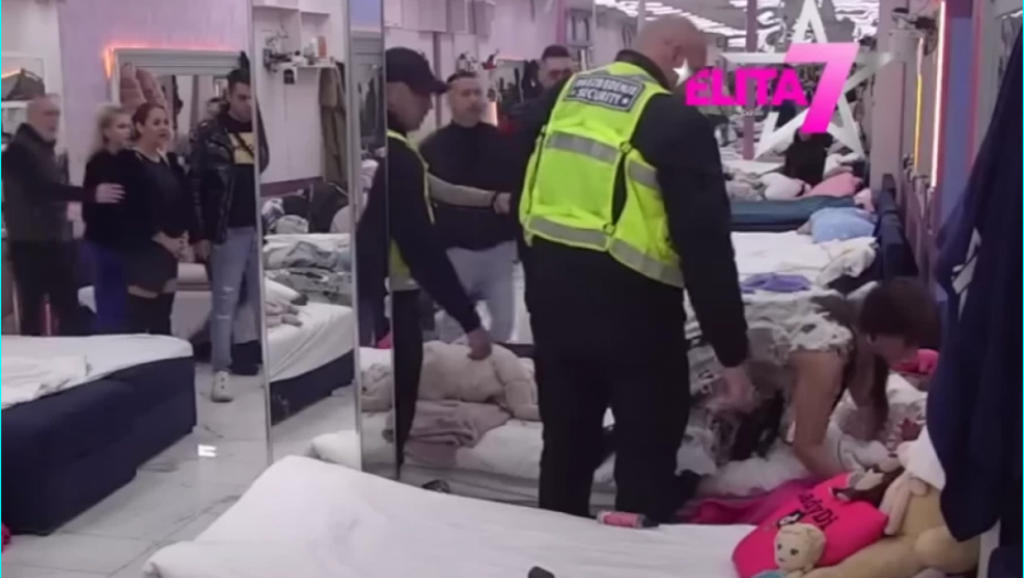 Miljana Kulić pravi haos u Eliti, obezbeđenje je jedva savladalo ... Miljana Kulić pravi haos u Eliti, obezbeđenje je jedva savladalo ...