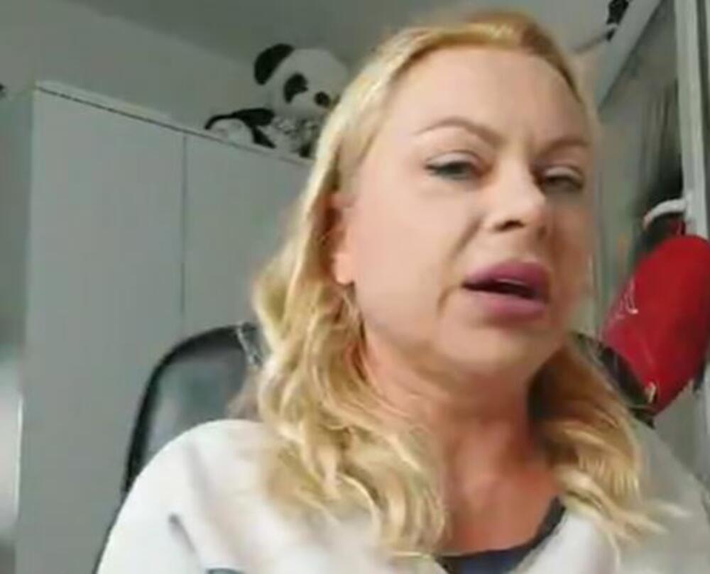 Besna Marija Kulić pozvala Miljanu Kulić da dođe kući jer ne želi da ... Besna Marija Kulić pozvala Miljanu Kulić da dođe kući jer ne želi da ...